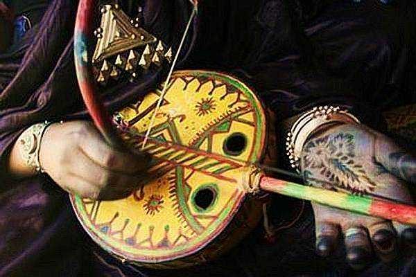 L’Imzad : un instrument de musique dédiée exclusivement aux femmes ...