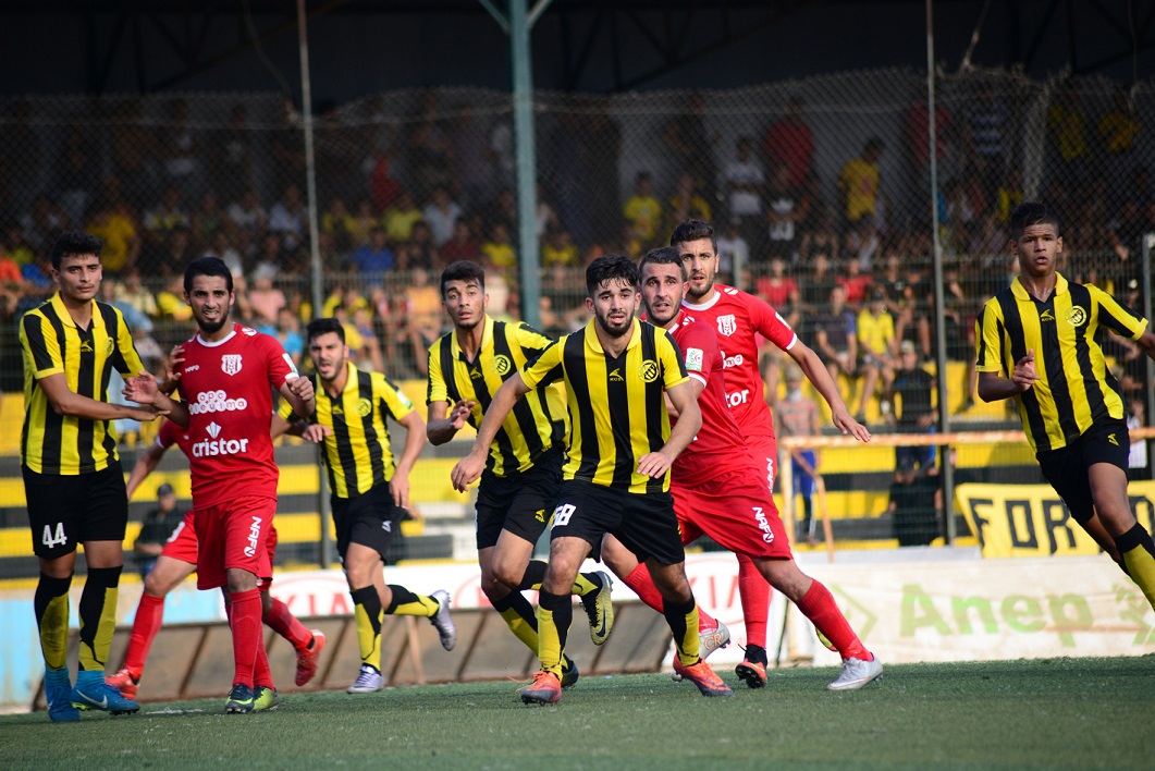 19e journée : l’ASO cède la première place, l’USMH respire | Radio ...